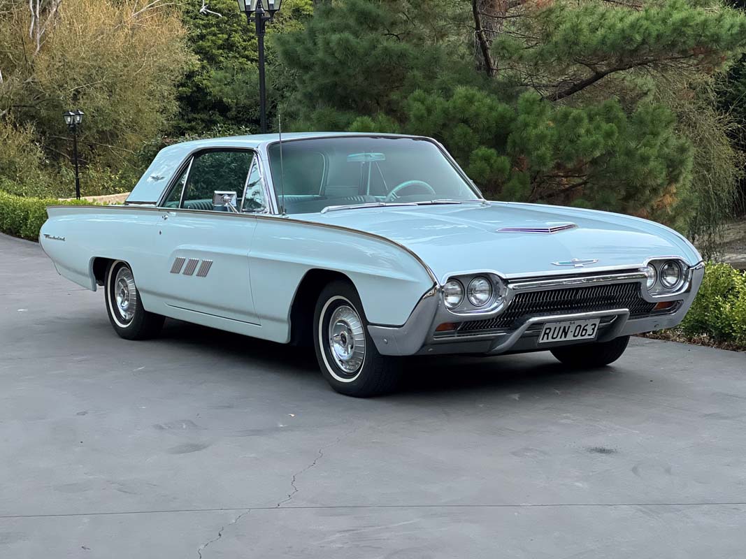 1963 FORD THUNDERBIRD - JUST CARS